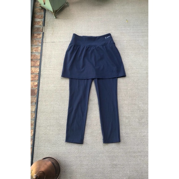Athleta | Pants & Jumpsuits | Zuda Designed In Studio Park Cropped ...